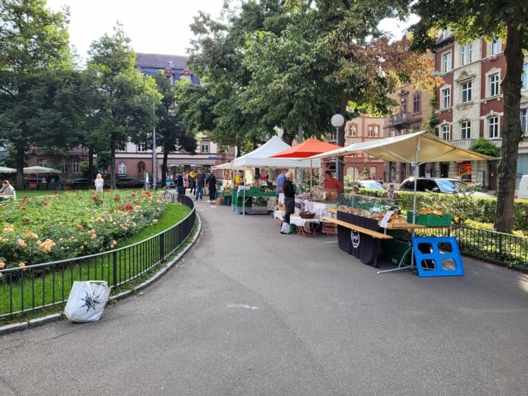 Markets and flea markets | basel.com